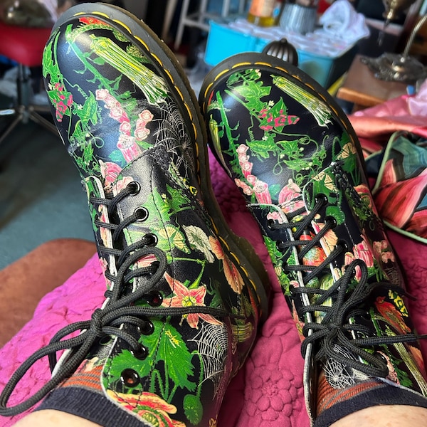 Dr Martens 1460 8 Eye Union Jack Anarchy Red White Ankle Boots UK 8 EU ...