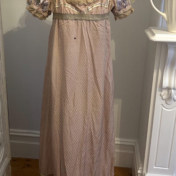 Spectacular Vintage 1940s / 1950s Victorian Style Silk Wedding Dress ...