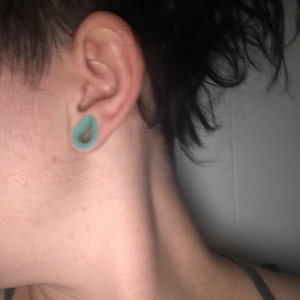 Turquoise Alien Dropz Teardrop Ear Plugs Gauges Tunnels Soft Silicone ...