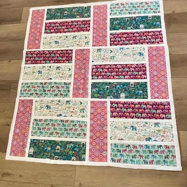 Santa's Forest Quilt & Tree Skirt Pattern - Christine Quilts CQ006 ...