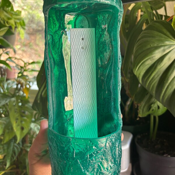 Naymars' Lizard-alley Cricket Feeder. Durable Made in the USA Chameleon ...