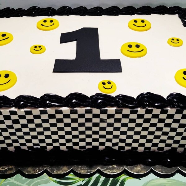 Edible Black and White Checkered Flag Cake Wraps and Strips. for Cakes ...