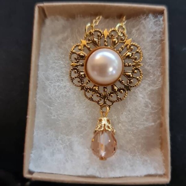 Edith Cushing Crimson Peak Ruby Red Gold Filigree Ring Victorian Gothic ...