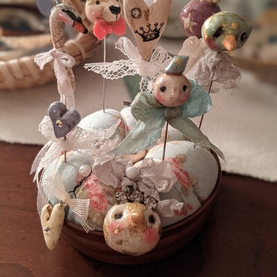 One Handmade Primitive Pin Keep / Pincushion / Pin Cushion in Rustic ...