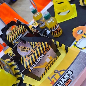 FARMYARD BARN Kraft Farm Personalised Party Box Bottle - Etsy