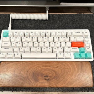 Custom Coiled Keyboard USB Cable With Aviator Connector GMK Dracula - Etsy