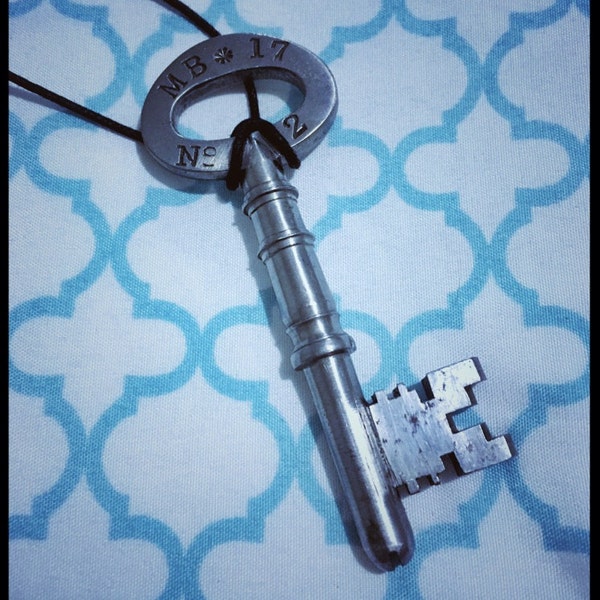 Skeleton Key - Rare Antique GENUINE Frog-legs Bow French Chalet Key ...