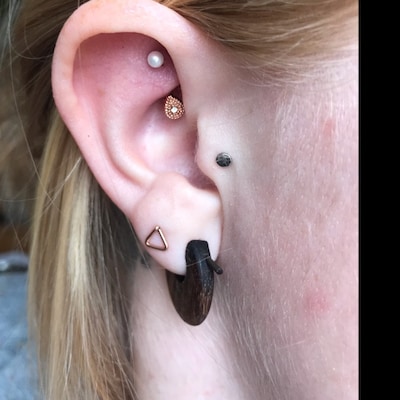 Rose Gold Rook Piercing Sparkle Teardrop Surgical Steel Curved Barbell ...