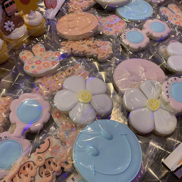 Two Groovy Decorated Sugar Cookies, 1 Dozen Cookies, Birthday Party ...