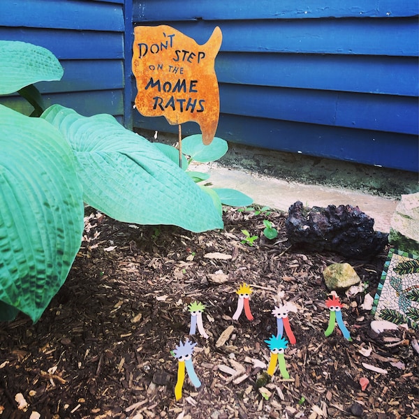 Mome Raths Plant and Garden Stake (set of 6) Alice in Wonderland - Free ...