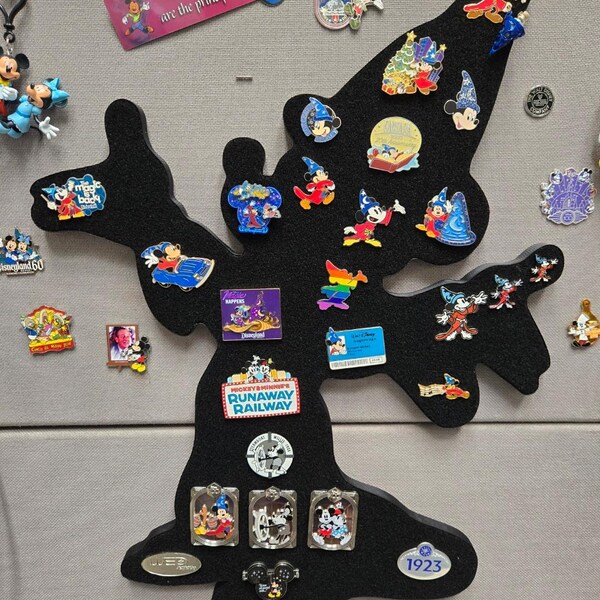 Disney Pluto Pin Display Board, Pinboard - Etsy