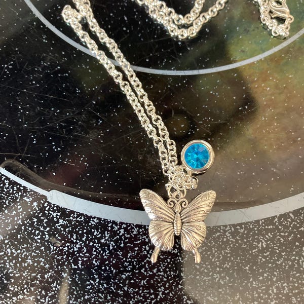 DND Class Inspired Mini Jewel & Charm Necklaces All Official Classes ...