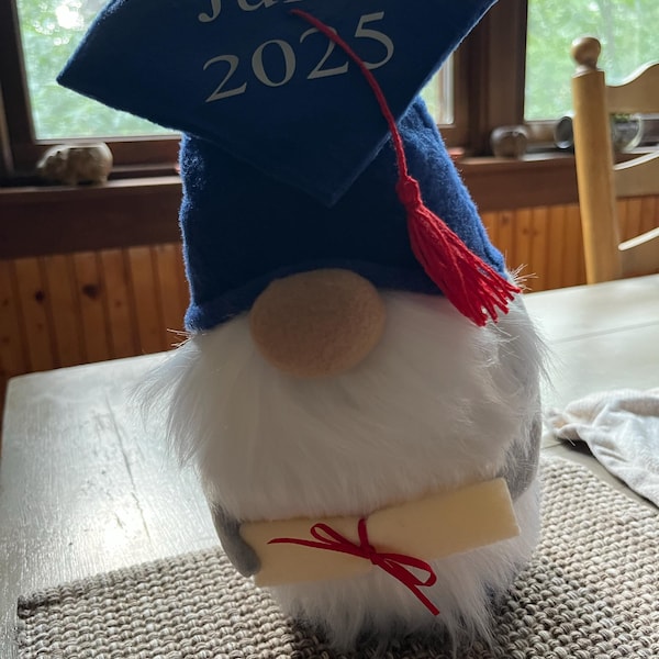 Graduation Gnome (made to Order) - Etsy