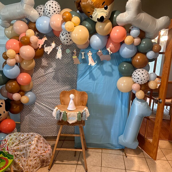 Paw Pawty Balloon Garland | Puppy Balloon Arch | Puppy 1st Birthday ...
