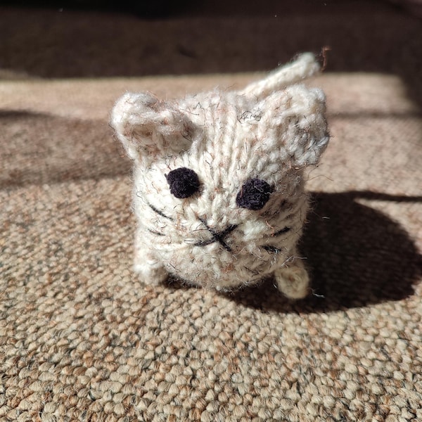 Loaf Cat Knitting Pattern, Mini Kitty Toy PDF Download, Easy Fun ...