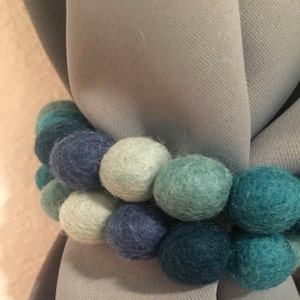 Quilt PEACELOVEHUGKISS Fabric Bundle & Pattern BEHG | Etsy