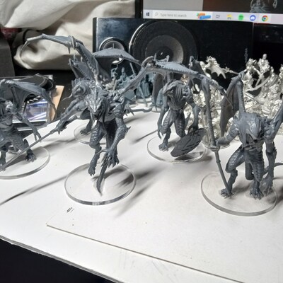 Weeping Angel Statue Premium 3D Printed Tabletop Miniatures 28mm 32mm ...