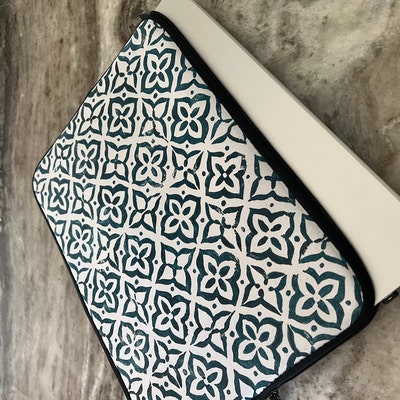 Pantone Very Peri Persian Blue Tote Bag, Weekender Tote Bag, Tribal ...