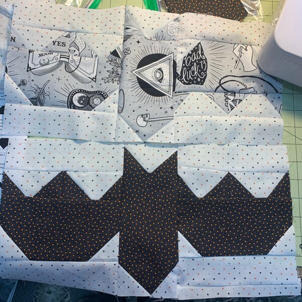Halloween Bat Quilt Block Pattern: Foundation Paper Piecing (PDF Pattern) - Etsy