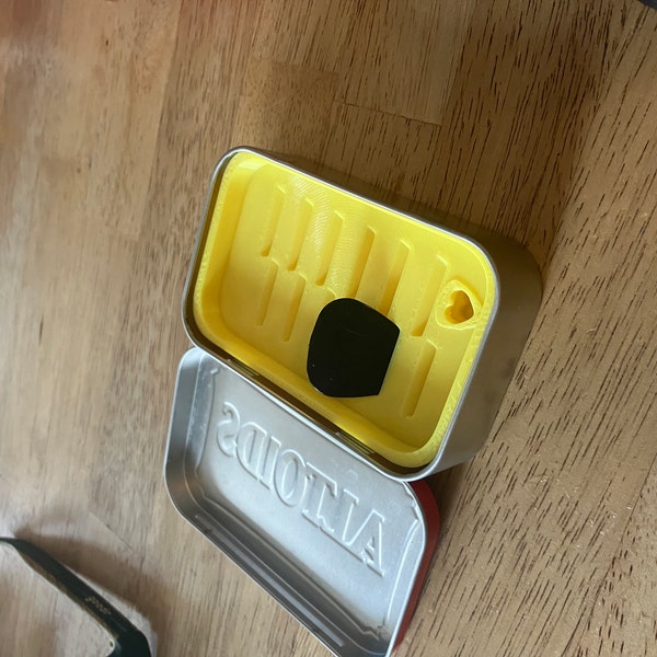Altoids Guitar Pick Case - 3D Printed, Tin Optional (picks Not Included ...