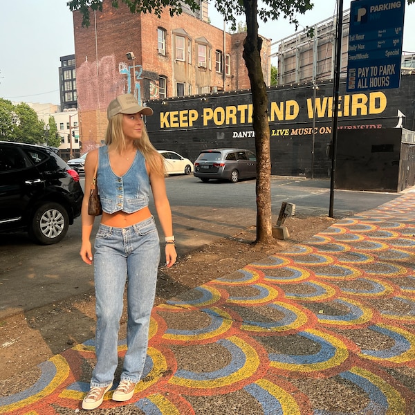 Neon Pink Hot Girls Hit Curbs Trucker Hat - Etsy