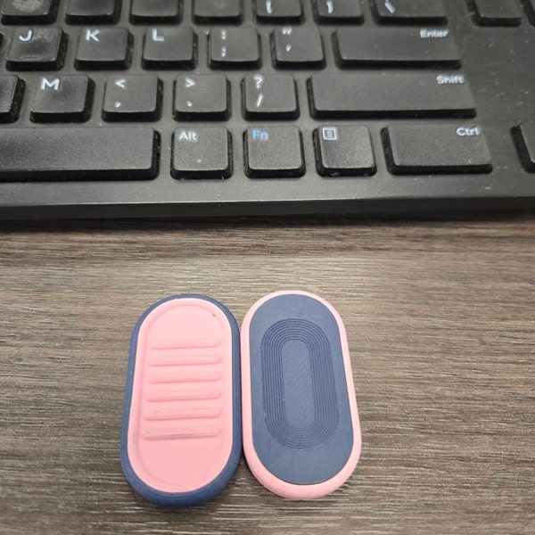 Fidget Holder Keychain - 3D Printed Slider Carrier for the Pill - Etsy