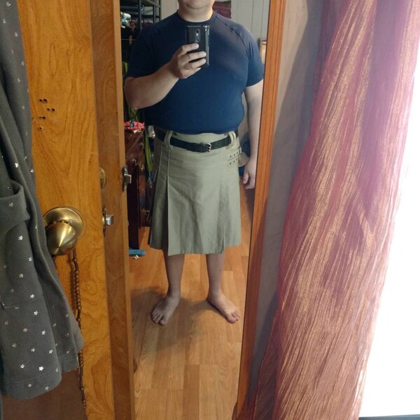 SALE SALE | Active Men Khaki Utility Kilt | Fashion Kilt | Cargo Kilt | Kilts | Burning Man Kilt ...