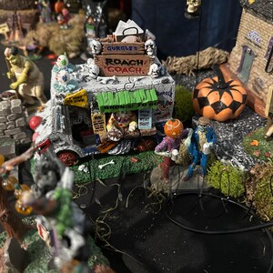 Lemax GOTHIC WELL 14828 Spooky Town Village LIGHTED Accessory 2021 New ...