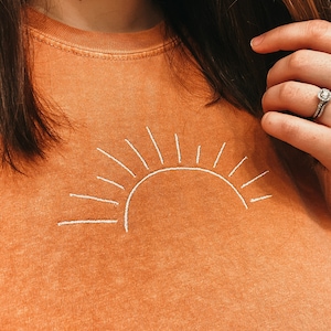 Embroidered Sun T-shirt L Comfort Colors Minimalist Summer Sun T-shirt ...