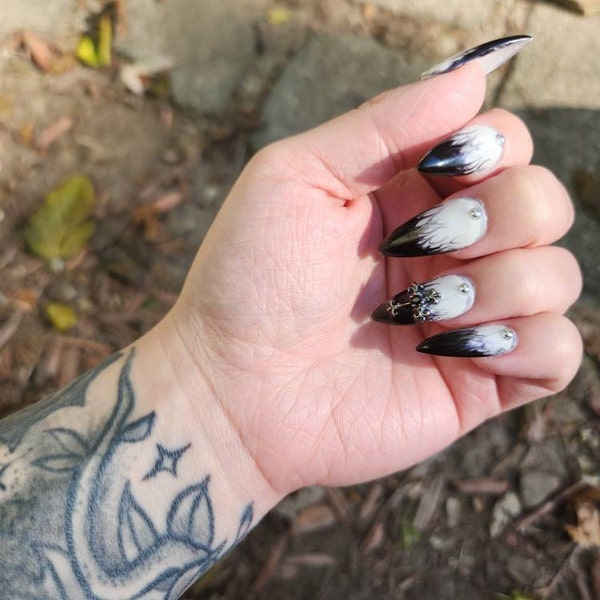 Newdead but Pretty vampire Goth French Nails-gothic Vampire French ...