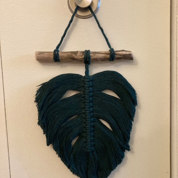 Monstera Leaf Macrame Wall Hanging - BIG Green Leaf - Etsy