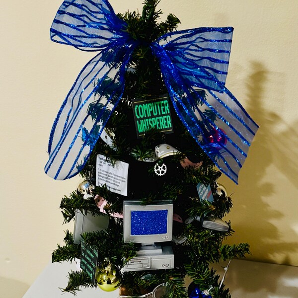 IT Support / Computer Tech Themed 18" Christmas Tree - Etsy