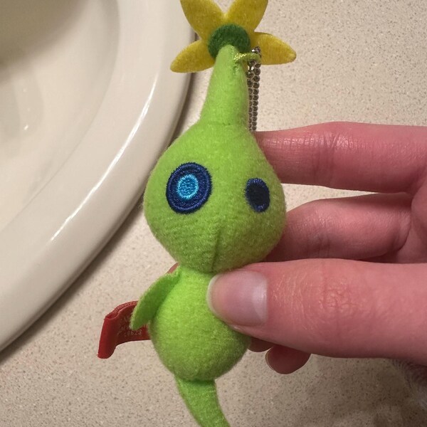 Pikmin Keychain - Etsy