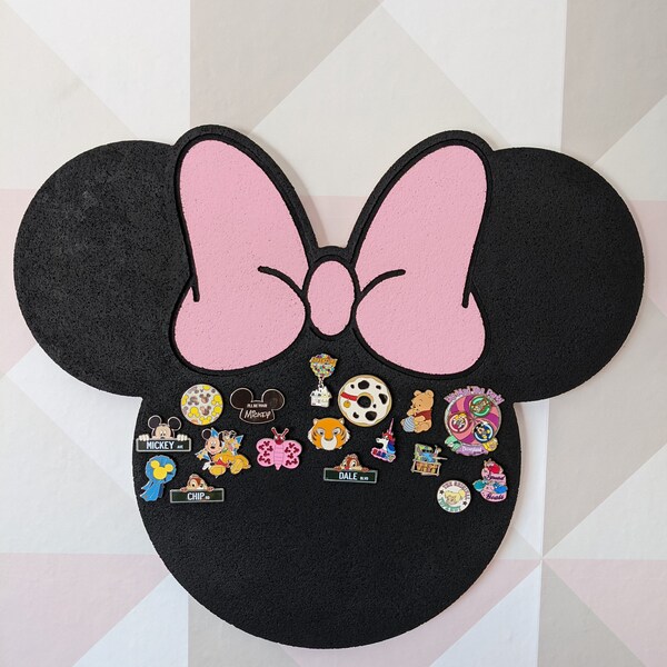 Minnie Mouse Cork Board With Engraved Detailing. Minnie Mouse Pin ...