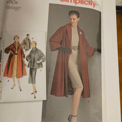 Jane Austen Style Empire Regency Gown, Robe Simplicity 8941 Pattern ...