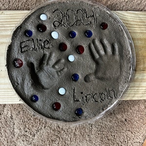 Colored DIY Stepping Stone Kit, Handprint Stepping Stone, Footprint ...
