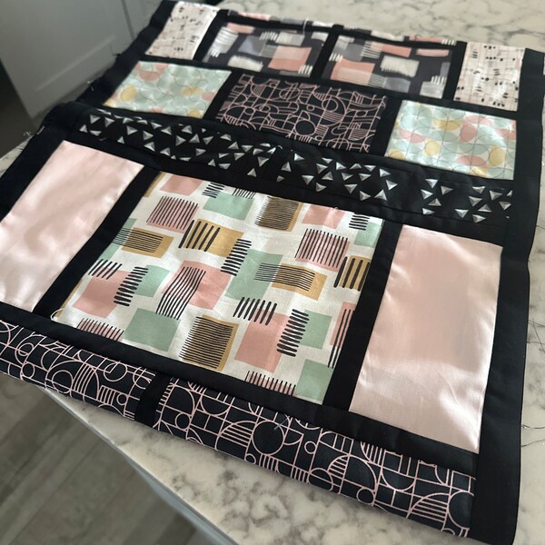 Random Windows Quilted Table Runner Pattern - Tulip Square Pattern #545 ...