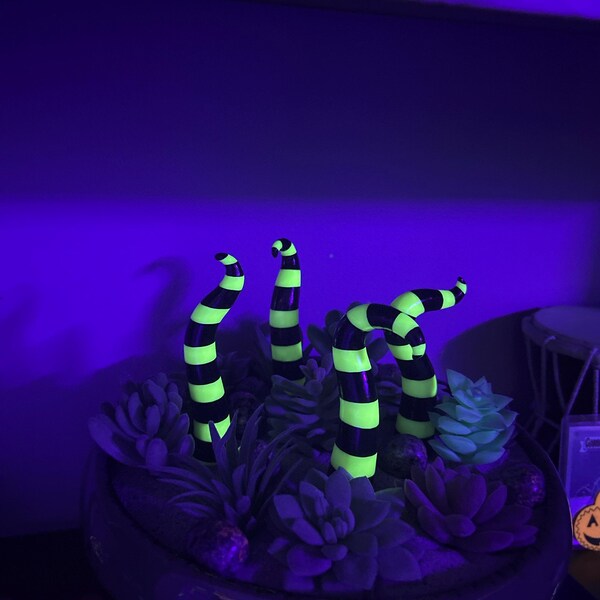 MADE to ORDER Glow in the Dark Sandworm Tails - Beetlejuice Inspired ...