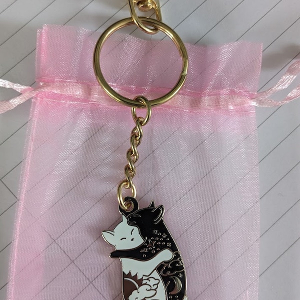 Day & Night Hugging Cat Keychain Yin Yang Cat Moon Keychain Cute ...
