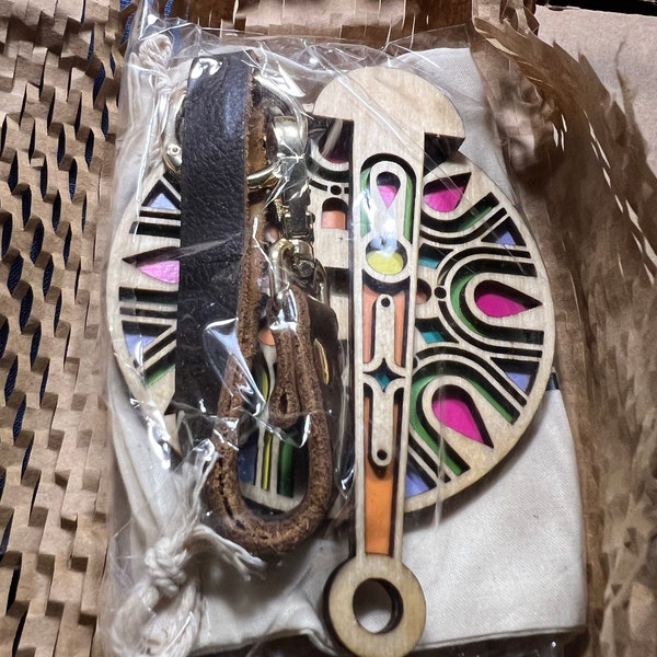 Pallas Lemonwood Mini Minder (pat. Pend.): Portable Wrist Yarn Holder - Etsy