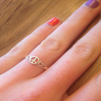 Sterling Silver .925 Peace Sign, Love Ring With Hearts on Each Side ...