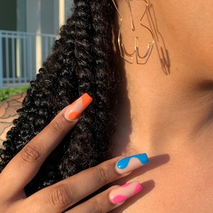 The Birth of Venus Scallop Shell Earrings - Etsy