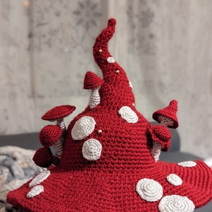 Twisted Toadstool DIGITAL Crochet PATTERN. This is a Pattern, Not a ...