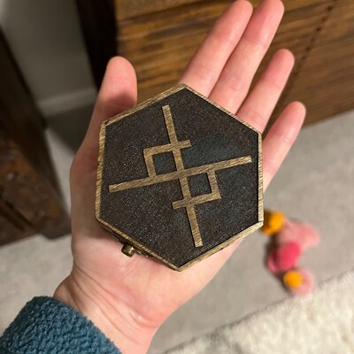 Norse Runes, Elder Futhark Divination Runic Dice, 4 Wooden Dice With ...