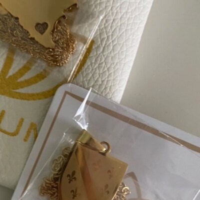 Beautiful Iraq Map Contour Pendant With Small Heart Charm Necklace ...