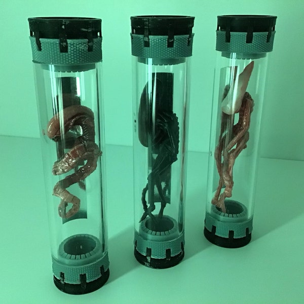 Alien Xenomorph/facehugger/chestburster Weyland Vial Capsule Movie Prop ...