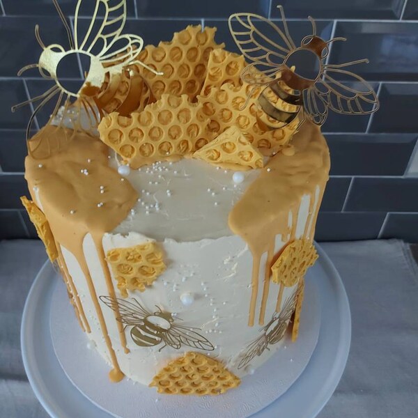12 Pack Mixed Size Foiled Bumblebees / Cake Decoration, Cake Topper ...
