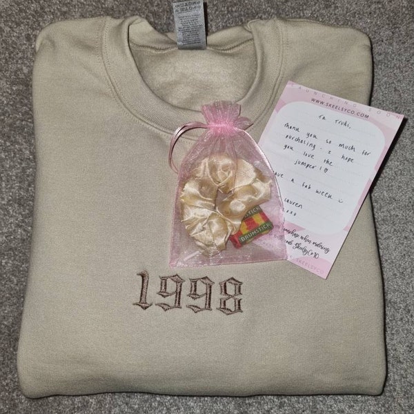 Hand Embroidered Pink Daisy Socks (nike - Authentic) - Etsy