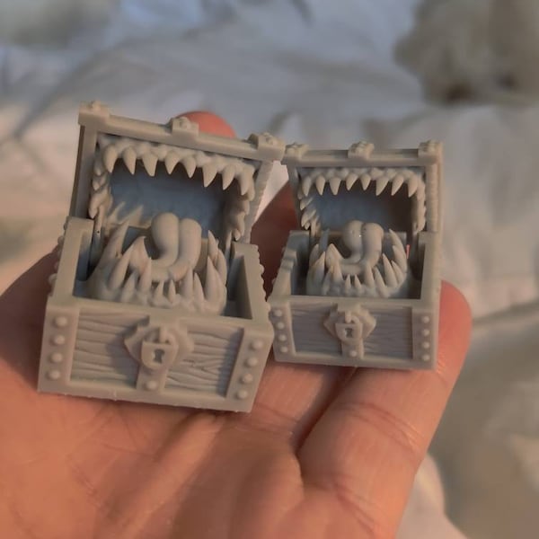 Opening Mini Mimic-you Can Close and Open It! Looks Like an Innocent ...