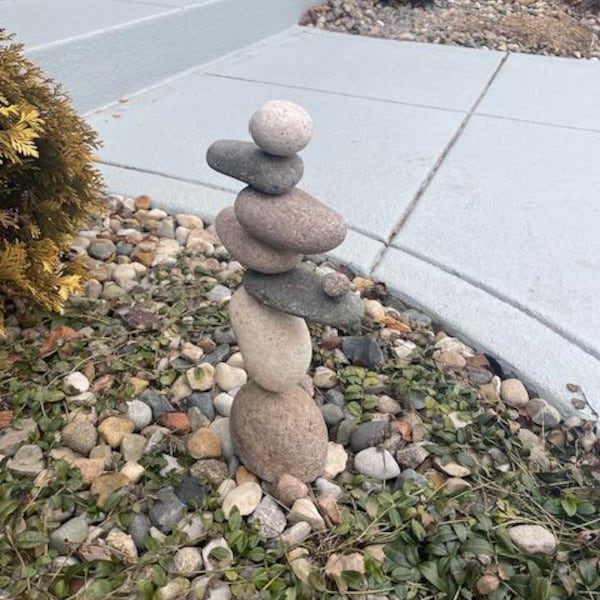 8 Stone Cairn Garden Statue | Stonestatue | Outdoors Decorer ...
